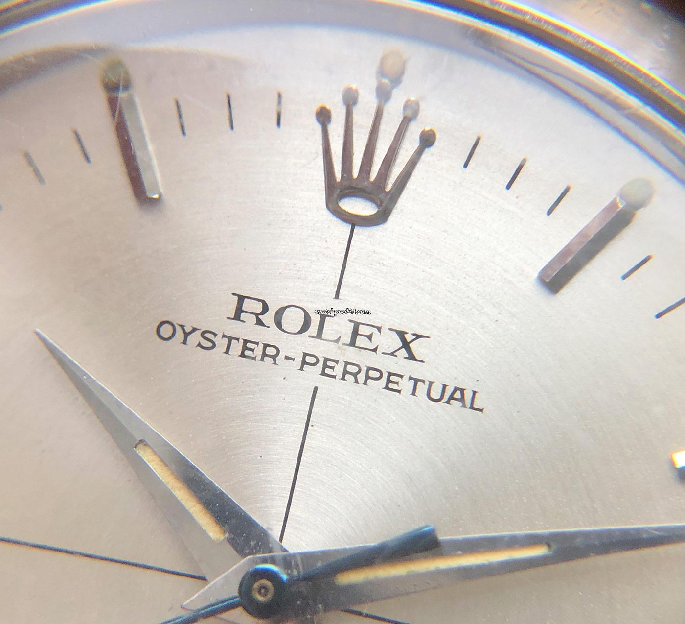 Vintage Rolex Tru-Beat 6556 sold on watchPool24