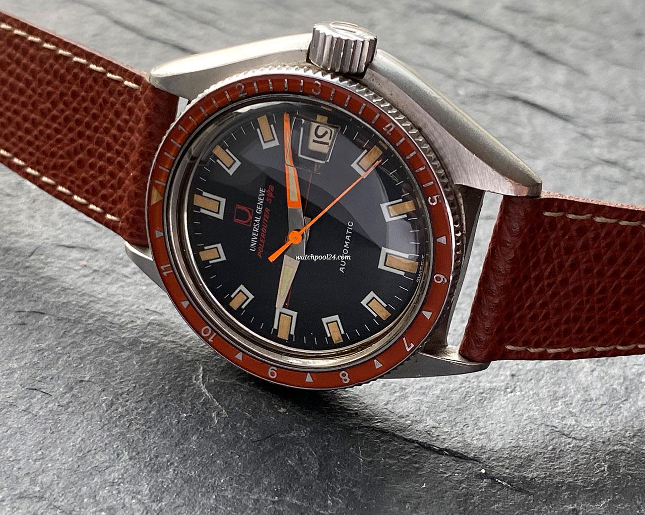 Vintage Universal Genève Polerouter Sub 869120/02 Red Bezel sold on ...