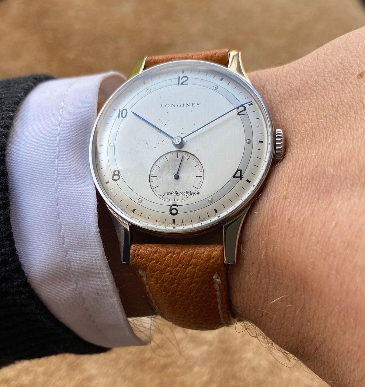 Vintage Longines 4915 Big Size Two-Tone Dial sold on watchPool24