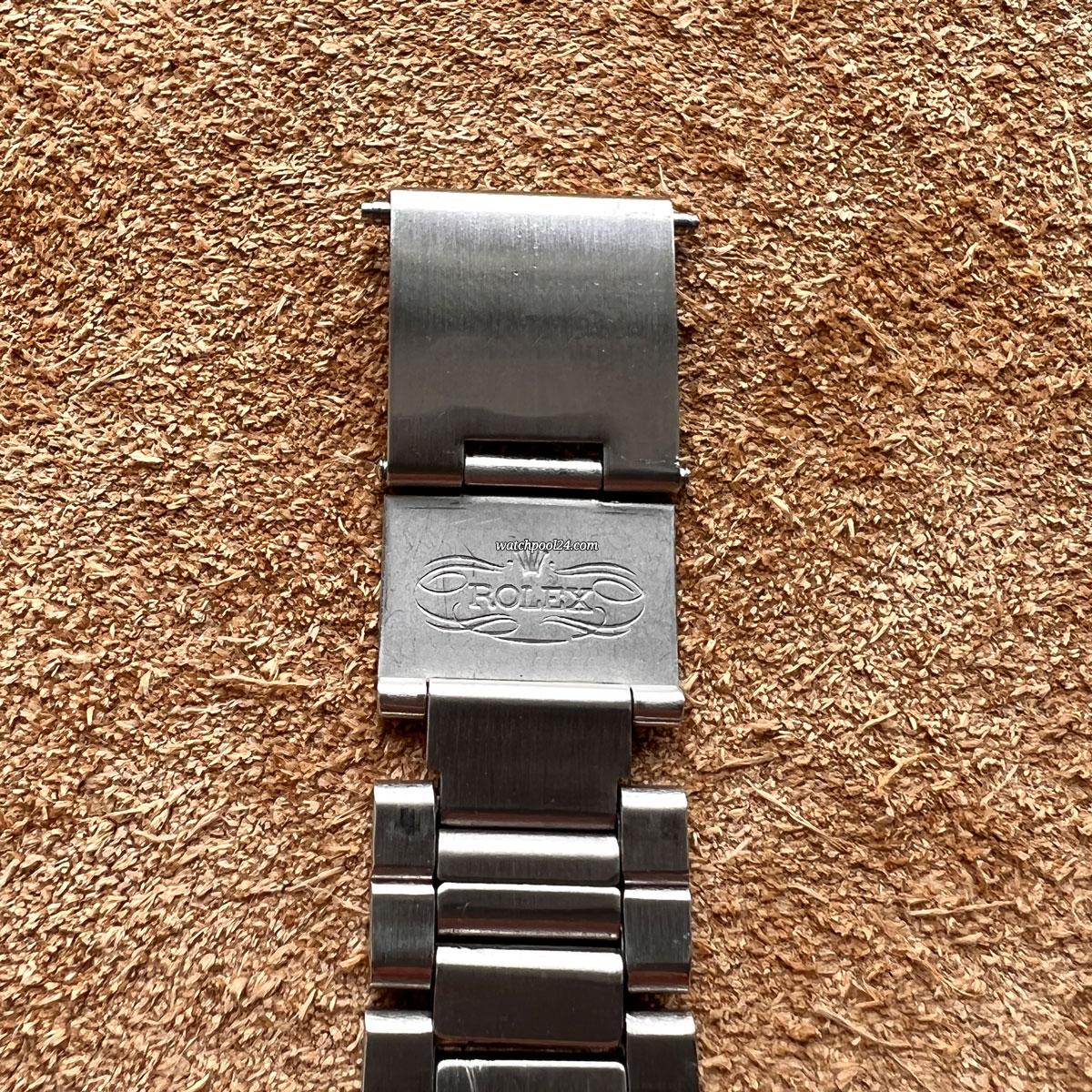 Vintage Tudor Submariner 94010 Warm Patina sold on watchPool24