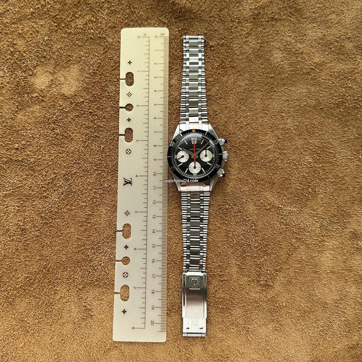 Vintage Universal Genève Space-Compax 885104/01 Reverse Panda sold on ...